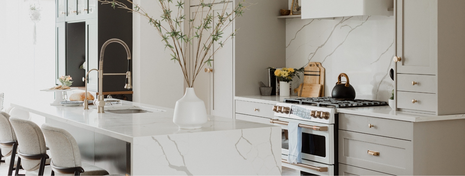 Benefits of Professional Cabinet Door Installation vs. DIY